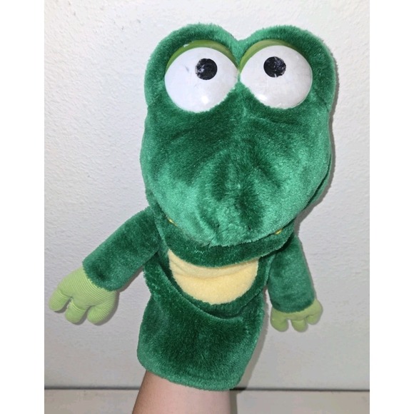 Dakine | Toys | Vintage Dakin Frog Hand Puppet 985 Plush | Poshmark